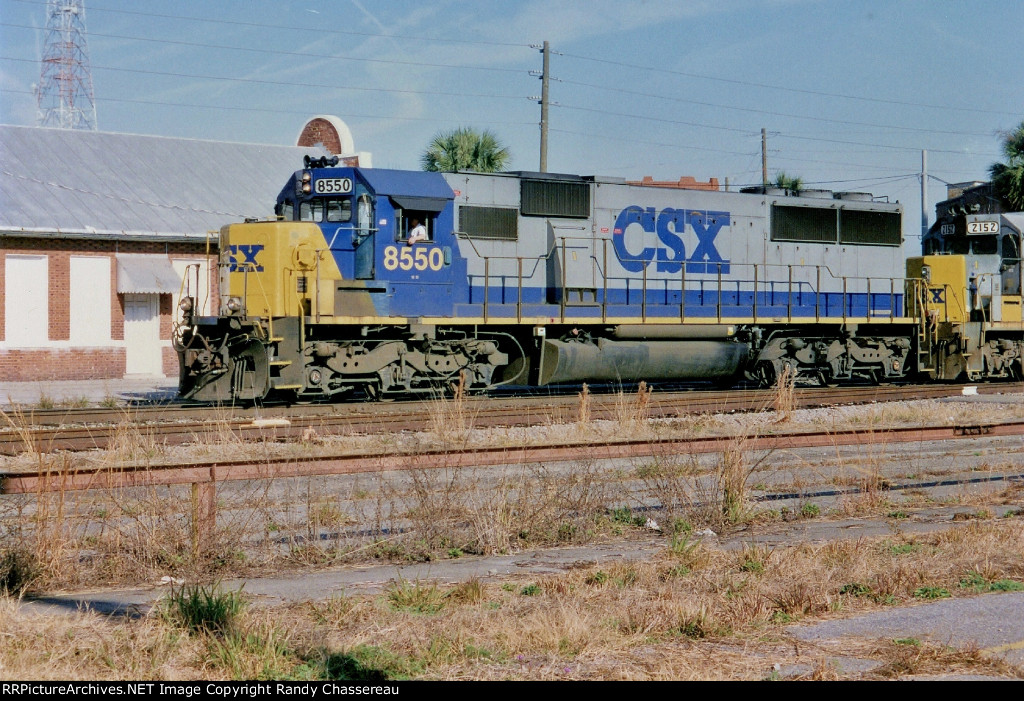 CSX 8550